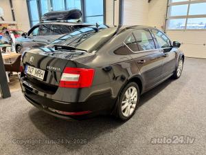 Black Skoda Octavia 2017 in Rakvere, with an engine capacity of 1.40 L and mileage of 185 thousand km for 10500 €, photo 2 on AUTOMOTO.COM.LV