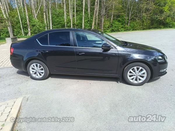 Black Skoda Octavia 2017 in Tallinn, with an engine capacity of 1.40 L and mileage of 121 thousand km for 12000 €, photo 5 on AUTOMOTO.COM.LV