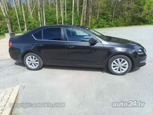 Melns Skoda Octavia 2017 Tallina, ar dzinēja tilpumu 1.40 L un nobraukumu 121 tūkst. km par 12000 €, foto 6 vietnē AUTOMOTO.COM.LV