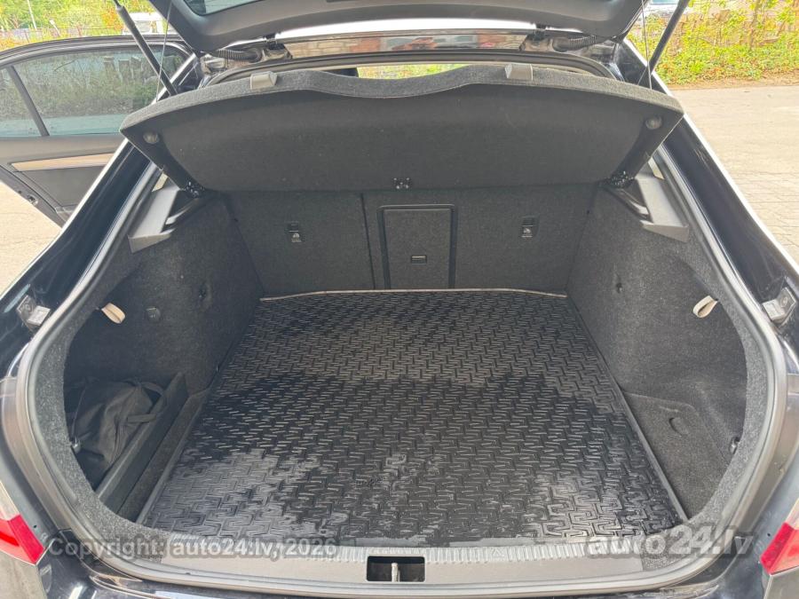 Black Skoda Octavia 2017 in Tallinn, with an engine capacity of 1.40 L and mileage of 216 thousand km for 10100 €, photo 13 on AUTOMOTO.COM.LV