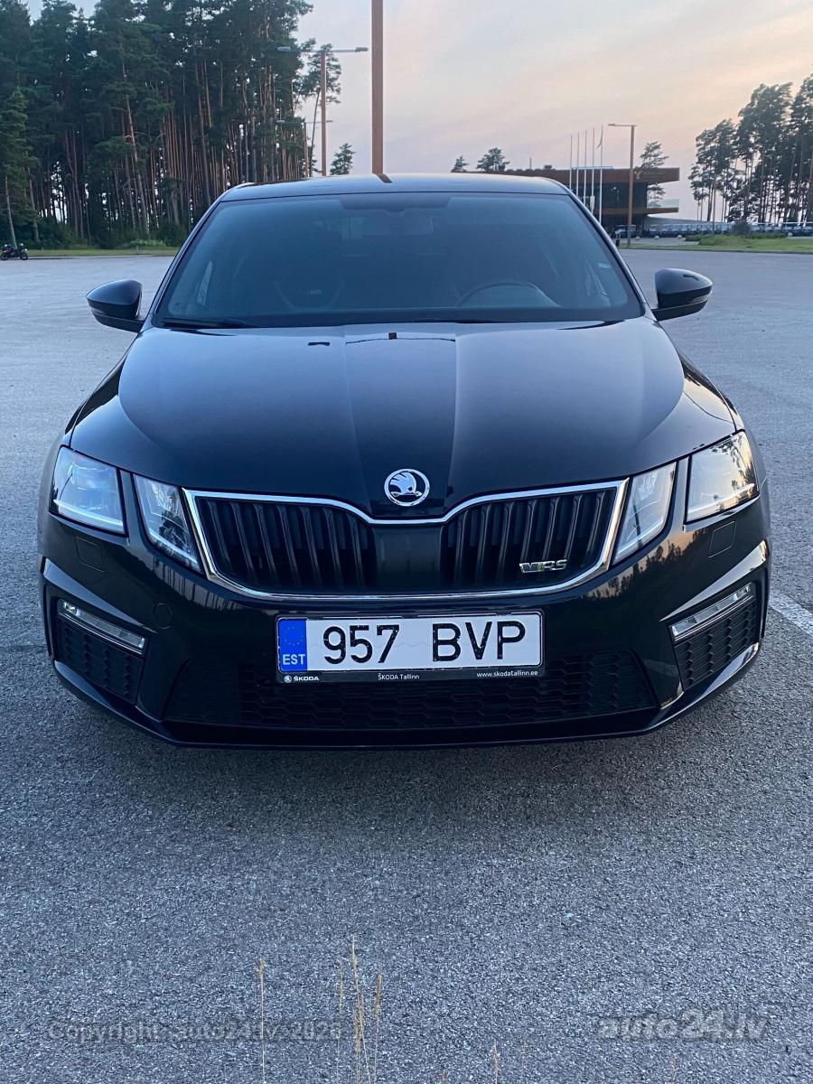 Black Skoda Octavia 2017 in Parnu, with an engine capacity of 2.00 L and mileage of 110 thousand km for 14500 €, photo 3 on AUTOMOTO.COM.LV
