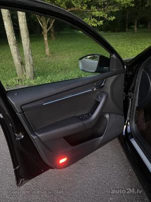 Black Skoda Octavia 2017 in Parnu, with an engine capacity of 2.00 L and mileage of 110 thousand km for 14500 €, photo 8 on AUTOMOTO.COM.LV