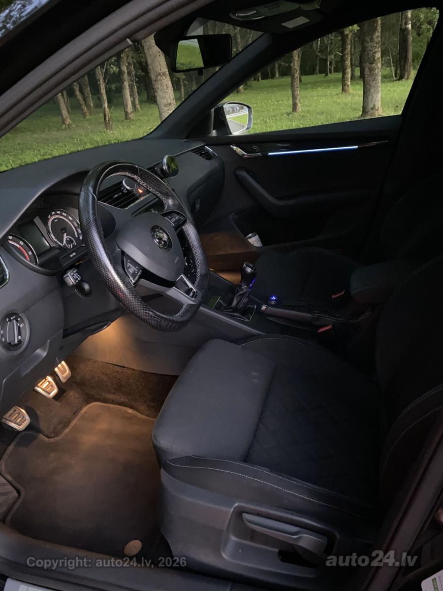 Black Skoda Octavia 2017 in Parnu, with an engine capacity of 2.00 L and mileage of 110 thousand km for 14500 €, photo 9 on AUTOMOTO.COM.LV
