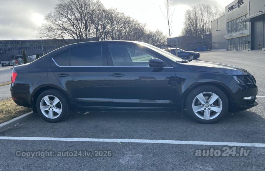 Melns Skoda Octavia 2018 Tartu, ar dzinēja tilpumu 1.60 L un nobraukumu 230 tūkst. km par 8150 €, foto 4 vietnē AUTOMOTO.COM.LV
