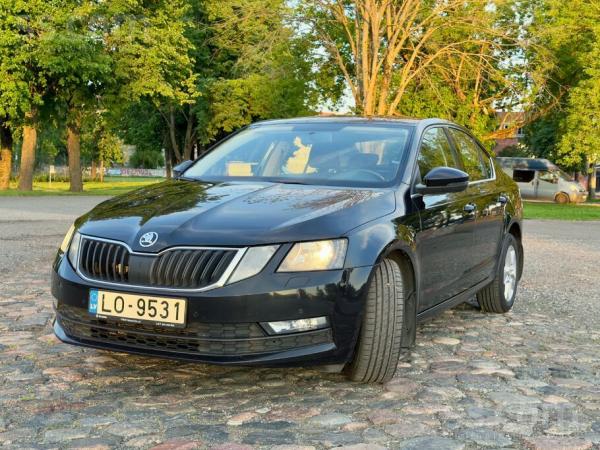 Black Skoda Octavia 2018 in Ogre, with an engine capacity of 1.60 L and mileage of 316 thousand km for 7850 €, photo 2 on AUTOMOTO.COM.LV