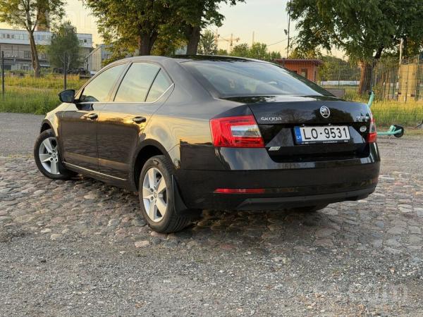Black Skoda Octavia 2018 in Ogre, with an engine capacity of 1.60 L and mileage of 316 thousand km for 7850 €, photo 3 on AUTOMOTO.COM.LV