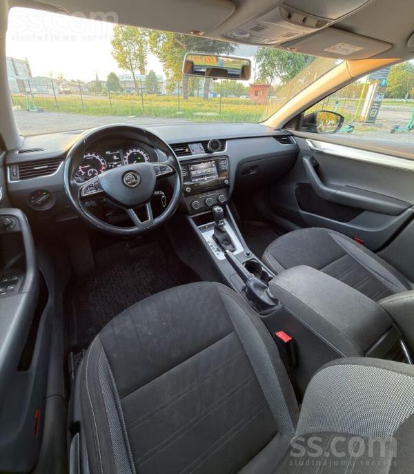 Black Skoda Octavia 2018 in Ogre, with an engine capacity of 1.60 L and mileage of 316 thousand km for 7850 €, photo 7 on AUTOMOTO.COM.LV