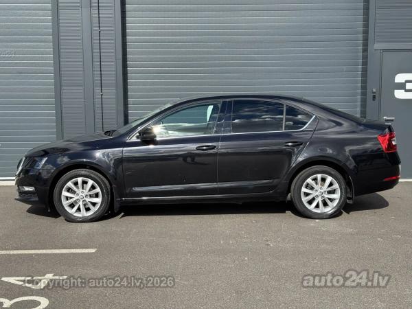 Melns Skoda Octavia 2018 Tallina, ar dzinēja tilpumu 1.60 L un nobraukumu 126 tūkst. km par 12995 €, foto 3 vietnē AUTOMOTO.COM.LV