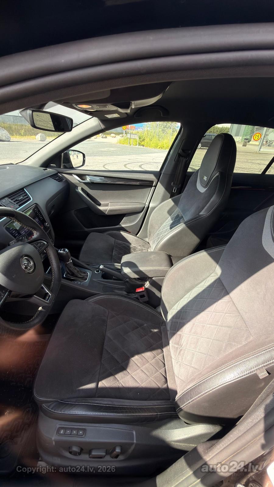 Melns Skoda Octavia 2018 Tallina, ar dzinēja tilpumu 2.00 L un nobraukumu 139 tūkst. km par 17990 €, foto 9 vietnē AUTOMOTO.COM.LV
