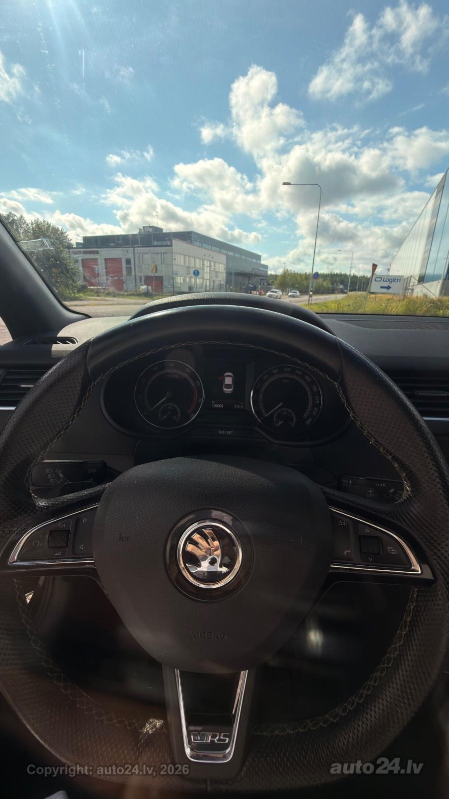 Melns Skoda Octavia 2018 Tallina, ar dzinēja tilpumu 2.00 L un nobraukumu 139 tūkst. km par 17990 €, foto 11 vietnē AUTOMOTO.COM.LV