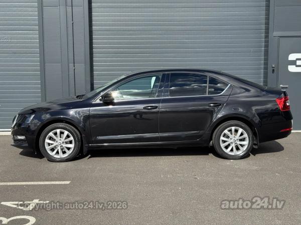 Melns Skoda Octavia 2018 Tallina, ar dzinēja tilpumu 1.60 L un nobraukumu 126 tūkst. km par 12995 €, foto 4 vietnē AUTOMOTO.COM.LV