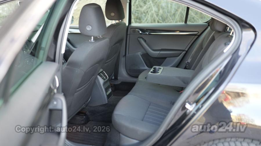 Black Skoda Octavia 2019 in Tallinn, with an engine capacity of 1.50 L and mileage of 176 thousand km for 9999 €, photo 14 on AUTOMOTO.COM.LV