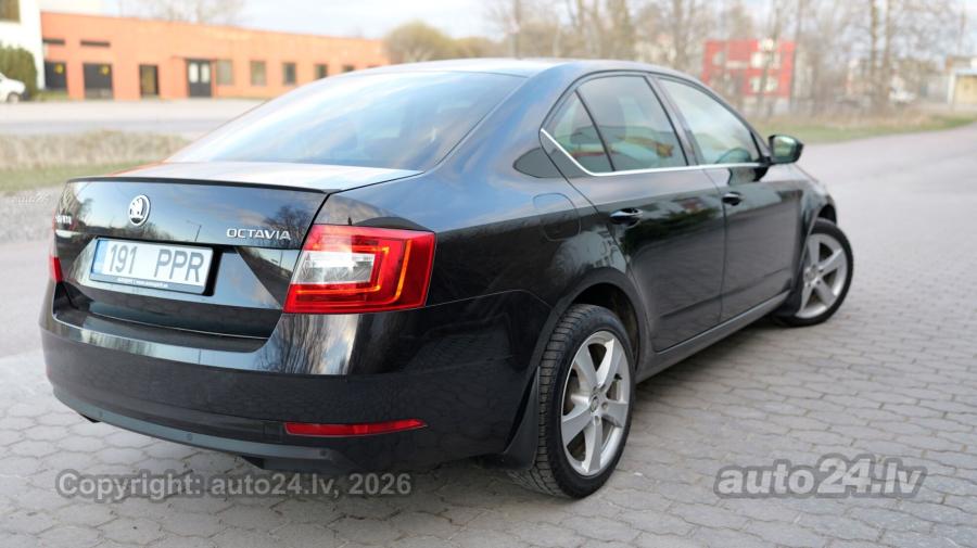 Black Skoda Octavia 2019 in Tallinn, with an engine capacity of 1.50 L and mileage of 176 thousand km for 9999 €, photo 17 on AUTOMOTO.COM.LV