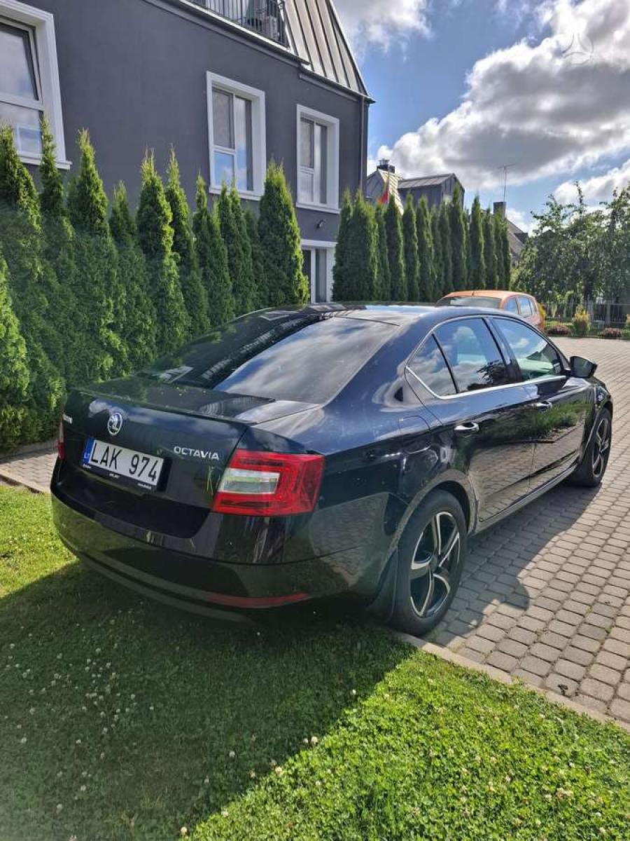 Melns Skoda Octavia 2019 Elektrėnai, ar dzinēja tilpumu 1.50 L un nobraukumu 110 tūkst. km par 9100 €, foto 6 vietnē AUTOMOTO.COM.LV