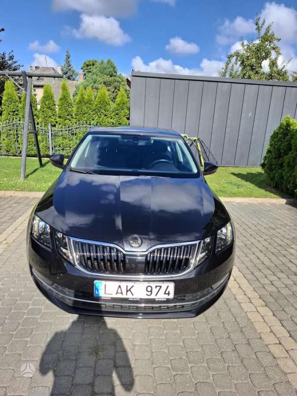 Melns Skoda Octavia 2019 Elektrėnai, ar dzinēja tilpumu 1.50 L un nobraukumu 110 tūkst. km par 9100 €, foto 7 vietnē AUTOMOTO.COM.LV