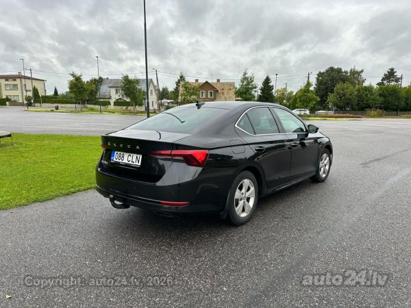 Black Skoda Octavia 2020 in Tallinn, with an engine capacity of 2.00 L and mileage of 126 thousand km for 15999 €, photo 4 on AUTOMOTO.COM.LV