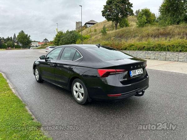 Black Skoda Octavia 2020 in Tallinn, with an engine capacity of 2.00 L and mileage of 126 thousand km for 15999 €, photo 5 on AUTOMOTO.COM.LV