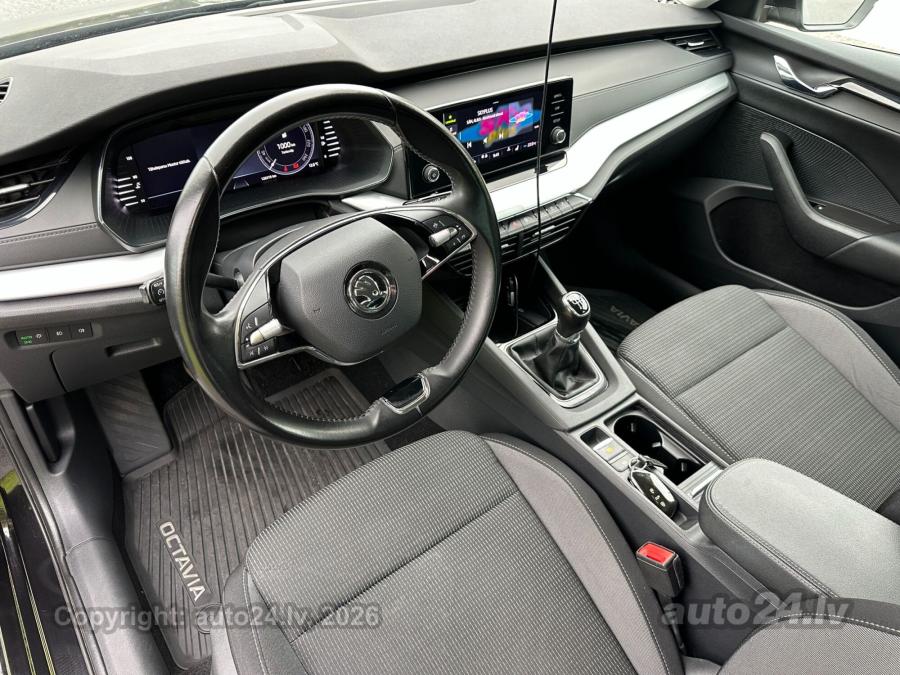 Black Skoda Octavia 2020 in Tallinn, with an engine capacity of 2.00 L and mileage of 126 thousand km for 15999 €, photo 7 on AUTOMOTO.COM.LV