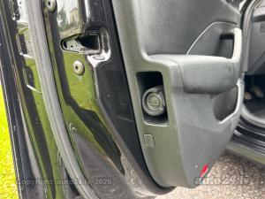 Black Skoda Octavia 2020 in Tallinn, with an engine capacity of 2.00 L and mileage of 126 thousand km for 15999 €, photo 11 on AUTOMOTO.COM.LV