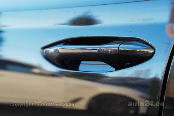 Black Skoda Octavia 2021 in Tallinn, with an engine capacity of 2.00 L and mileage of 119 thousand km for 25590 €, photo 11 on AUTOMOTO.COM.LV