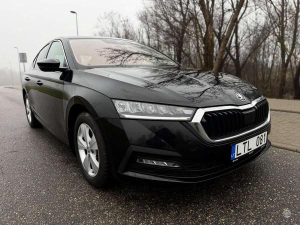 Black Skoda Octavia 2021 in Vilnius, with an engine capacity of 2.00 L and mileage of 73 thousand km for 18400 €, photo 10 on AUTOMOTO.COM.LV