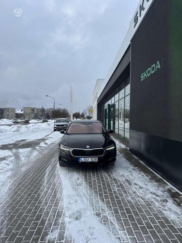 Melns Skoda Octavia 2021 Klaipėda, ar dzinēja tilpumu 1.97 L un nobraukumu 62 tūkst. km par 21800 €, foto 3 vietnē AUTOMOTO.COM.LV
