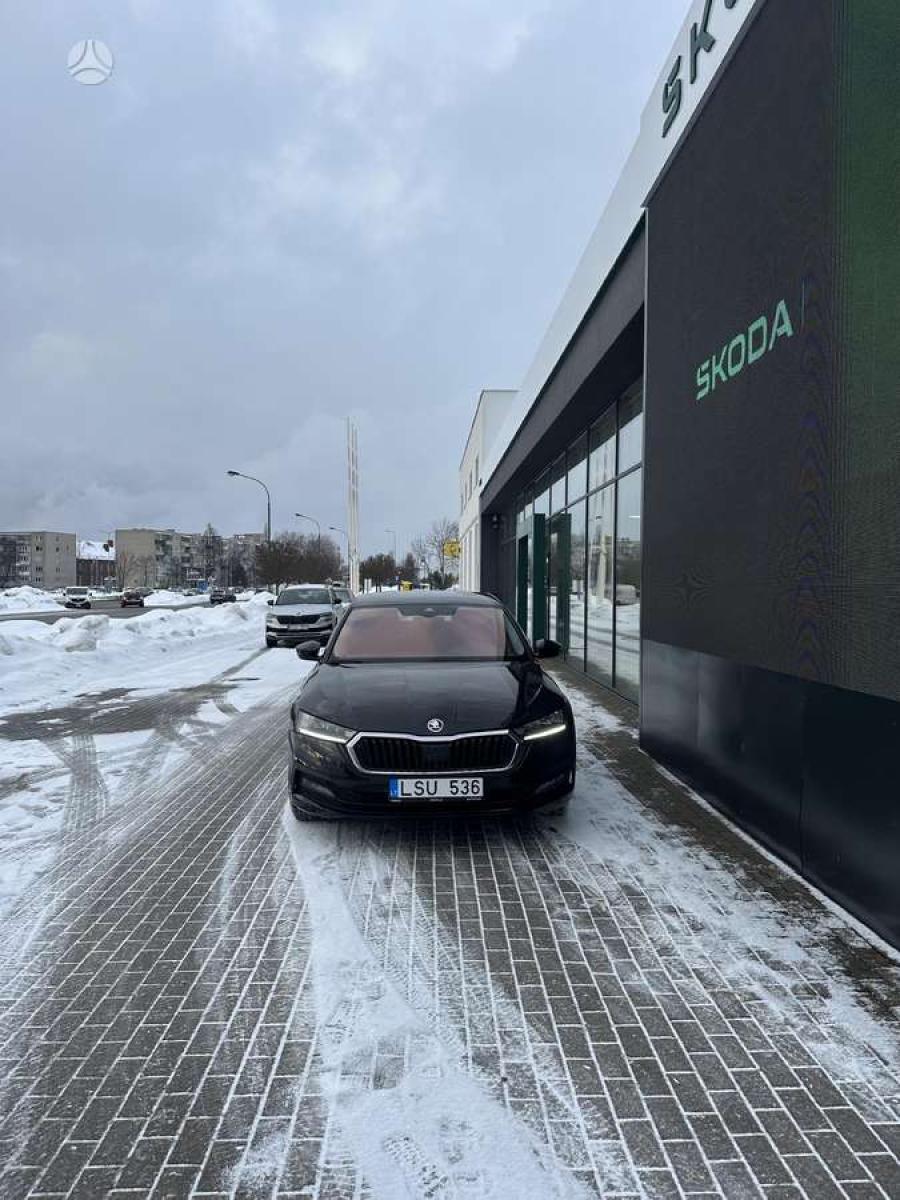 Black Skoda Octavia 2021 in Klaipeda, with an engine capacity of 1.97 L and mileage of 62 thousand km for 21800 €, photo 3 on AUTOMOTO.COM.LV