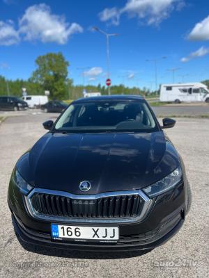 Melns Skoda Octavia 2021 Tallina, ar dzinēja tilpumu 1.00 L un nobraukumu 98 tūkst. km par 14500 €, foto  vietnē AUTOMOTO.COM.LV
