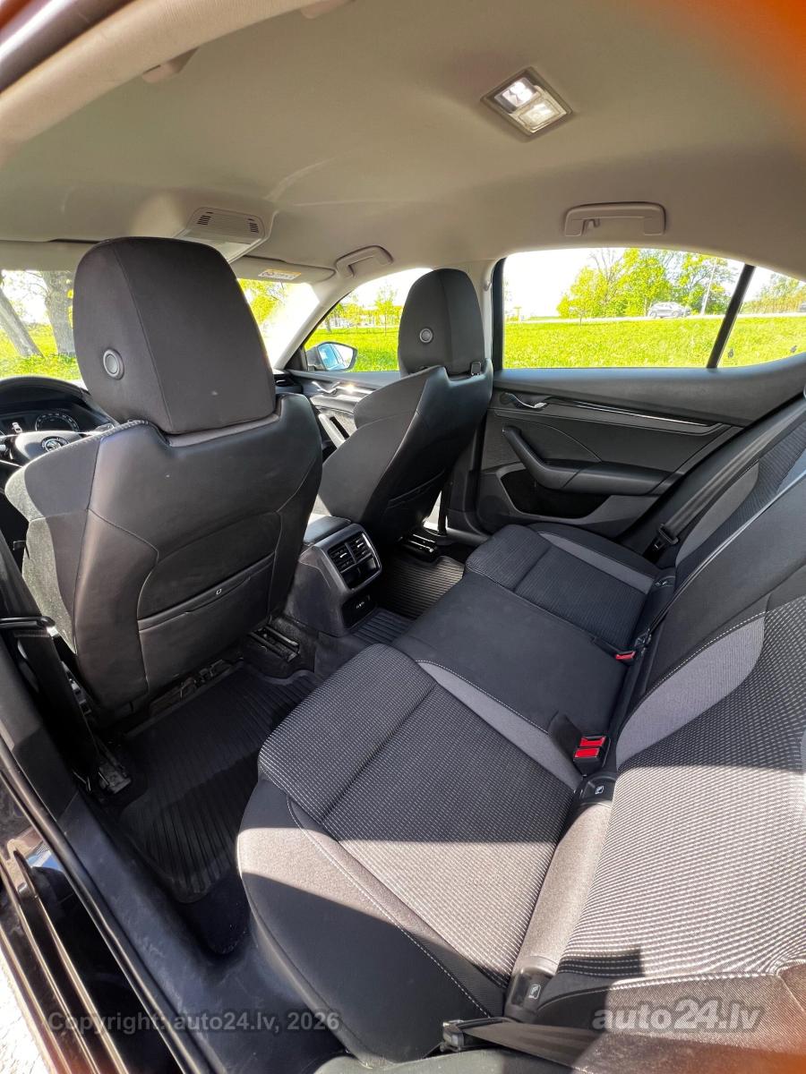 Melns Skoda Octavia 2021 Tallina, ar dzinēja tilpumu 1.00 L un nobraukumu 98 tūkst. km par 14500 €, foto 7 vietnē AUTOMOTO.COM.LV