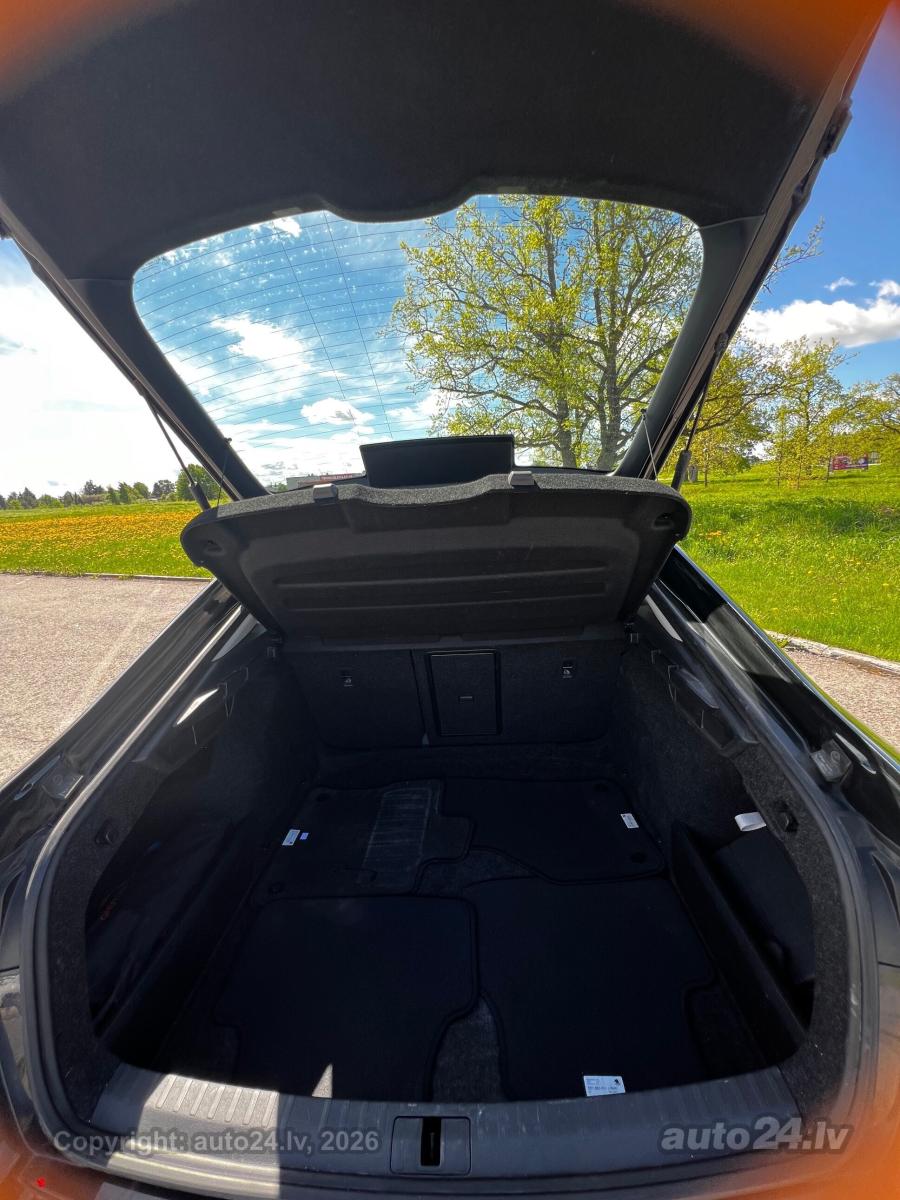 Melns Skoda Octavia 2021 Tallina, ar dzinēja tilpumu 1.00 L un nobraukumu 98 tūkst. km par 14500 €, foto 8 vietnē AUTOMOTO.COM.LV