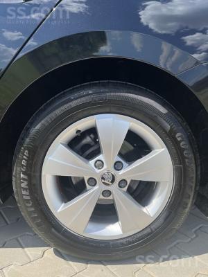 Melns Skoda Octavia 2021 Rīga, ar dzinēja tilpumu 1.00 L un nobraukumu 108 tūkst. km par 15800 €, foto 12 vietnē AUTOMOTO.COM.LV