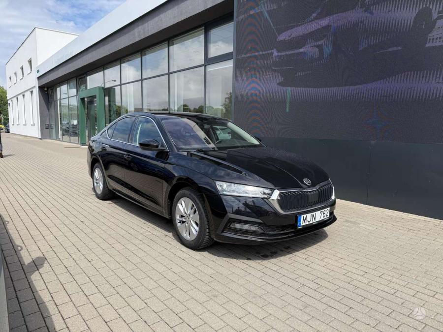 Melns Skoda Octavia 2021 Klaipėda, ar dzinēja tilpumu 1.97 L un nobraukumu 79 tūkst. km par 17800 €, foto 1 vietnē AUTOMOTO.COM.LV