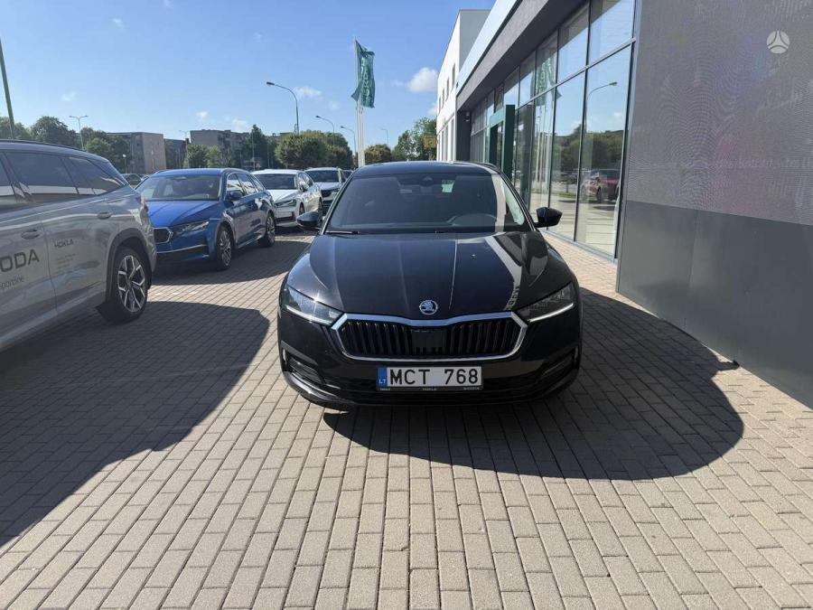 Melns Skoda Octavia 2021 Klaipėda, ar dzinēja tilpumu 1.97 L un nobraukumu 79 tūkst. km par 17800 €, foto 4 vietnē AUTOMOTO.COM.LV