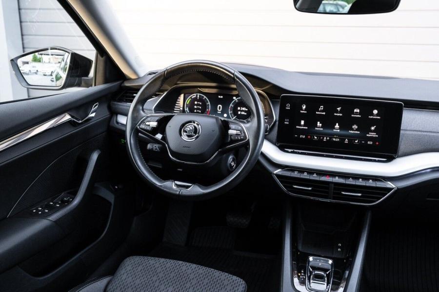 Melns Skoda Octavia 2021 Jelgava, ar dzinēja tilpumu 1.40 L un nobraukumu 130 tūkst. km par 15750 €, foto 10 vietnē AUTOMOTO.COM.LV