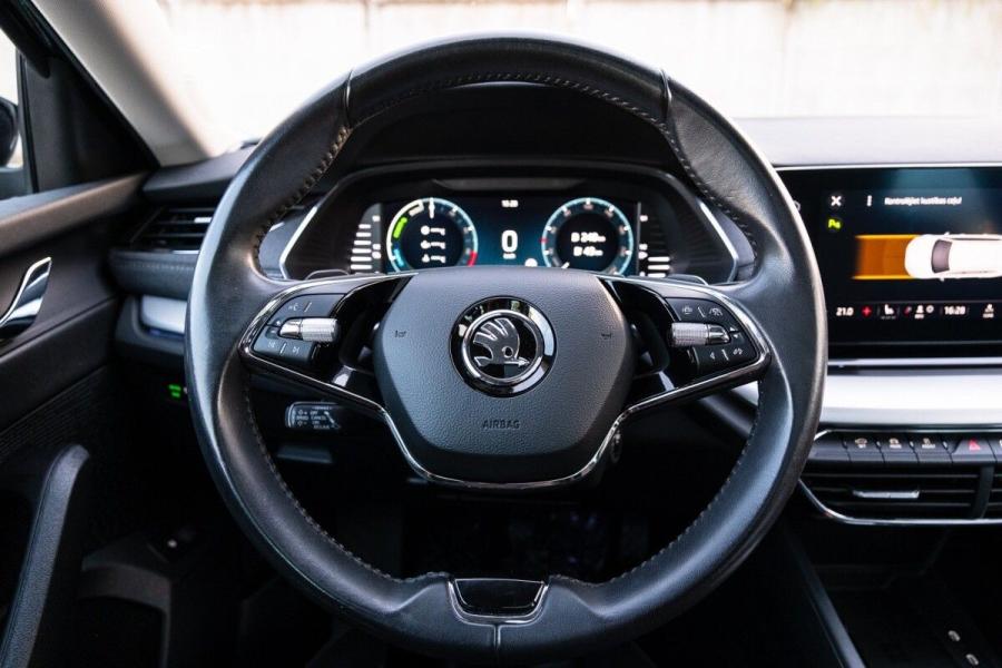 Melns Skoda Octavia 2021 Jelgava, ar dzinēja tilpumu 1.40 L un nobraukumu 130 tūkst. km par 15750 €, foto 24 vietnē AUTOMOTO.COM.LV