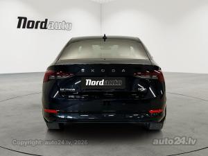 Black Skoda Octavia 2022 in Tallinn, with an engine capacity of 1.50 L and mileage of 125 thousand km for 16500 €, photo 4 on AUTOMOTO.COM.LV