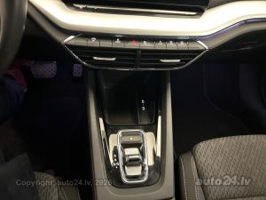 Black Skoda Octavia 2022 in Tallinn, with an engine capacity of 1.50 L and mileage of 125 thousand km for 16500 €, photo 11 on AUTOMOTO.COM.LV