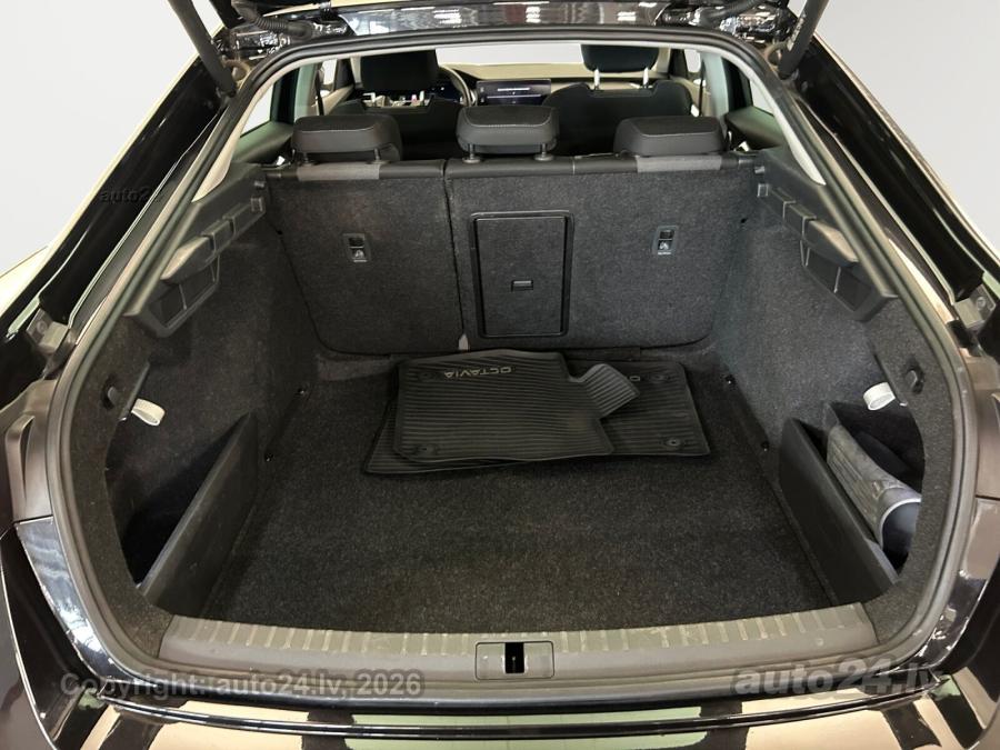 Black Skoda Octavia 2022 in Tallinn, with an engine capacity of 1.50 L and mileage of 125 thousand km for 16500 €, photo 14 on AUTOMOTO.COM.LV