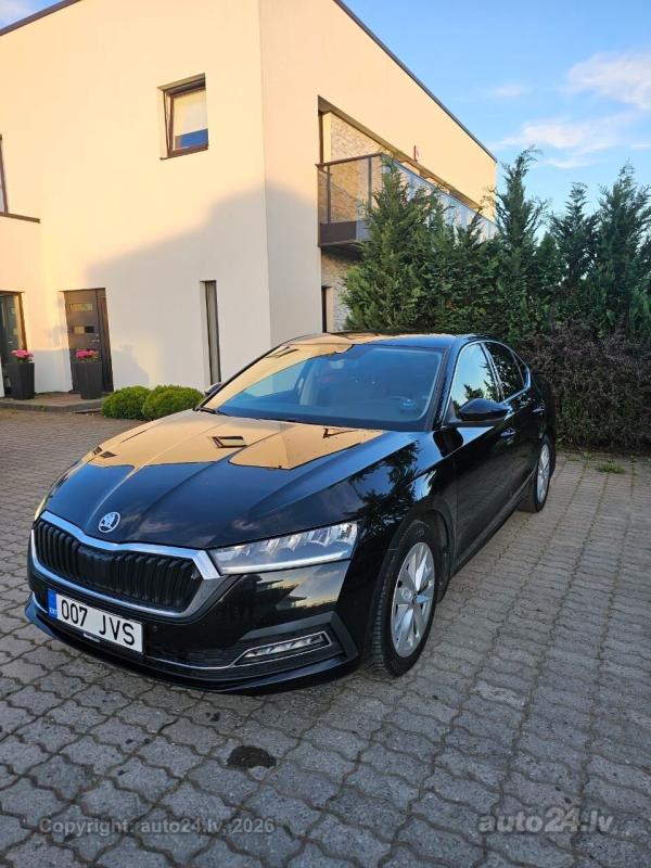 Melns Skoda Octavia 2022 Tallina, ar dzinēja tilpumu 1.50 L un nobraukumu 125 tūkst. km par 19500 €, foto  vietnē AUTOMOTO.COM.LV