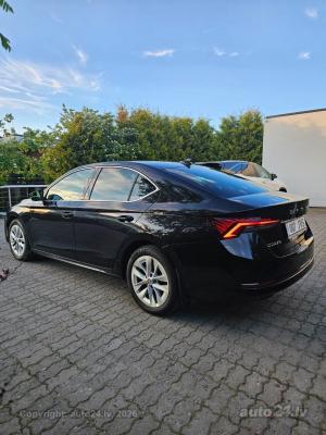 Melns Skoda Octavia 2022 Tallina, ar dzinēja tilpumu 1.50 L un nobraukumu 125 tūkst. km par 19500 €, foto 4 vietnē AUTOMOTO.COM.LV
