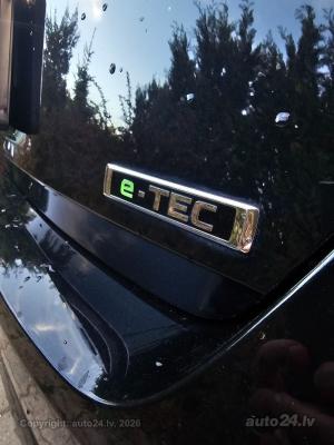Melns Skoda Octavia 2022 Tallina, ar dzinēja tilpumu 1.50 L un nobraukumu 125 tūkst. km par 19500 €, foto 14 vietnē AUTOMOTO.COM.LV