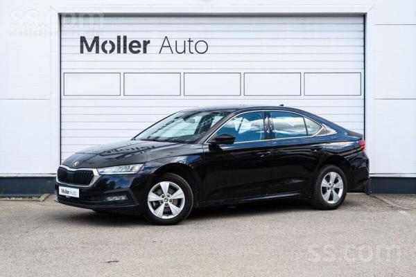Black Skoda Octavia 2022 in Riga, with an engine capacity of 1.00 L and mileage of 101 thousand km for 14950 €, photo 1 on AUTOMOTO.COM.LV