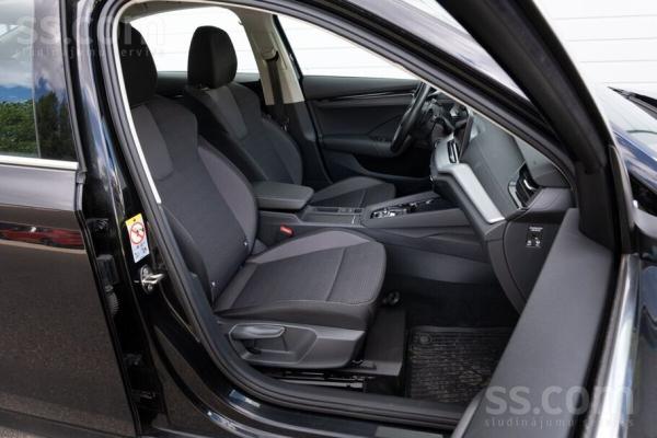 Black Skoda Octavia 2022 in Riga, with an engine capacity of 1.00 L and mileage of 101 thousand km for 14950 €, photo 7 on AUTOMOTO.COM.LV