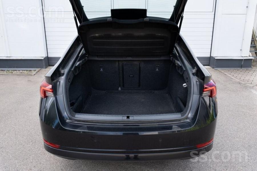 Black Skoda Octavia 2022 in Riga, with an engine capacity of 1.00 L and mileage of 101 thousand km for 14950 €, photo 17 on AUTOMOTO.COM.LV