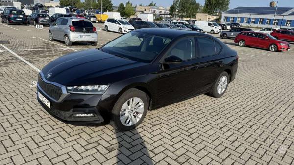 Black Skoda Octavia 2022 in Palanga, with an engine capacity of 1.97 L and mileage of 220 thousand km for 14300 €, photo 1 on AUTOMOTO.COM.LV