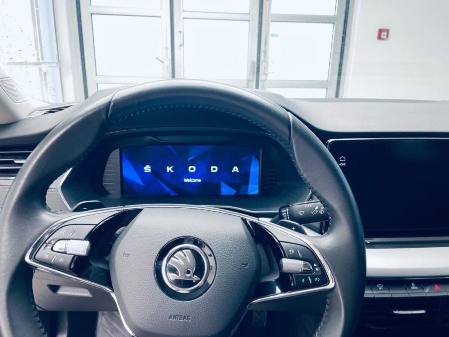Melns Skoda Octavia 2022 Jehvi, ar dzinēja tilpumu 1.00 L un nobraukumu 110 tūkst. km par 15900 €, foto 12 vietnē AUTOMOTO.COM.LV