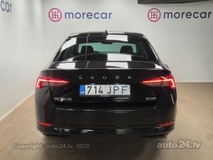 Melns Skoda Octavia 2023 Tallina, ar dzinēja tilpumu 1.50 L un nobraukumu 56 tūkst. km par 21900 €, foto 6 vietnē AUTOMOTO.COM.LV
