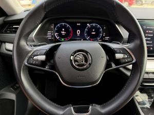 Black Skoda Octavia 2023 in Kaunas, with an engine capacity of 1.50 L and mileage of 175 thousand km for 16900 €, photo 7 on AUTOMOTO.COM.LV
