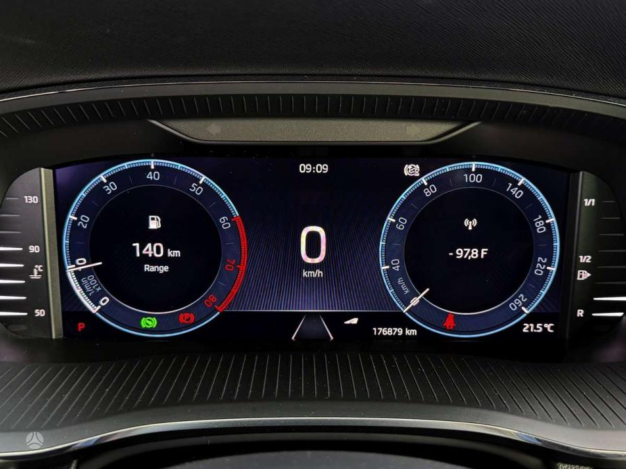 Black Skoda Octavia 2023 in Kaunas, with an engine capacity of 1.50 L and mileage of 175 thousand km for 16900 €, photo 8 on AUTOMOTO.COM.LV