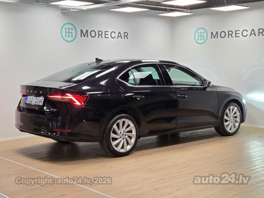 Melns Skoda Octavia 2023 Tallina, ar dzinēja tilpumu 1.50 L un nobraukumu 33 tūkst. km par 22900 €, foto 5 vietnē AUTOMOTO.COM.LV